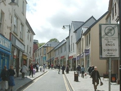 Pontypool, Wales Tourist Information