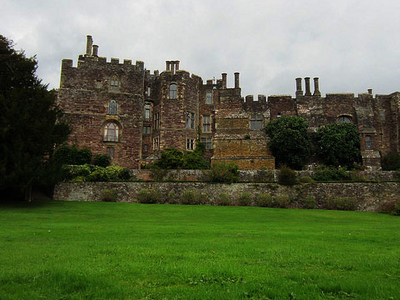 Berkeley Castle, England Tourist Information