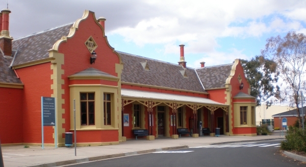 Bathurst Railway Station, Bathurst, Australia Photos