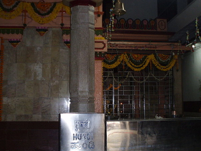 Walkeshwar Temple, Mumbai, India Tourist Information