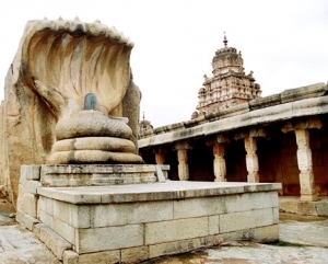 Lepakshi Temple, Lepakshi, India Tourist Information