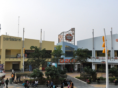 Metro Walk, New Delhi, India Tourist Information