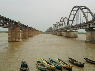 Old Godavari Bridge, Rajahmundry, India Tourist Information