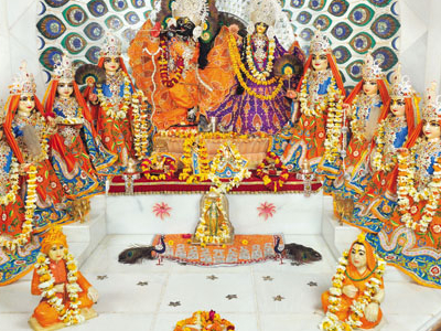 Shree Radha Ras Bihari Ashta Sakhi Temple, Vrindavan, India Tourist ...