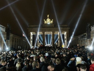 Brandenburg Gate, Berlin, Germany Tourist Information