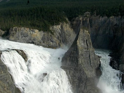 Virginia Falls, Canada Tourist Information