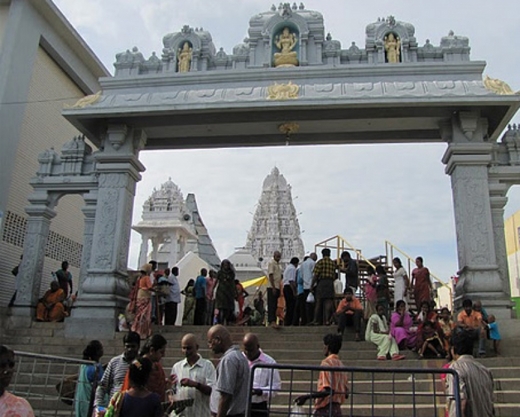 Alamelumangapuram Temple, Tiruchanur, India Tourist Information
