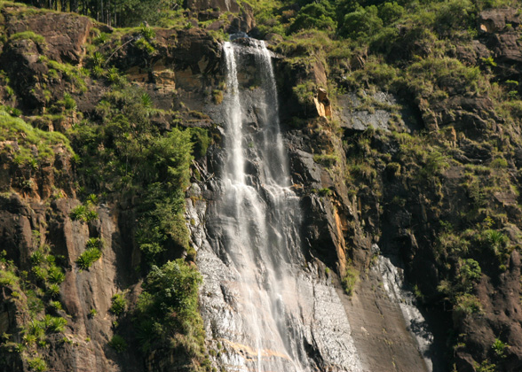 Bambarakanda Falls, Badulla, Sri Lanka Tourist Information
