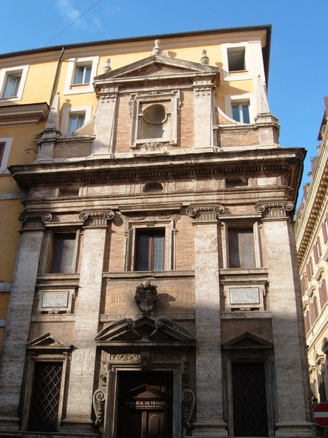Santa Maria in Trivio, Rome, Italy Tourist Information