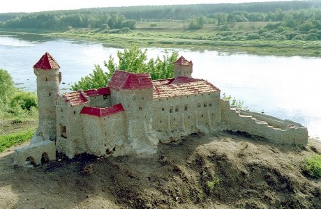 Dinaburga Castle, Latvia Tourist Information
