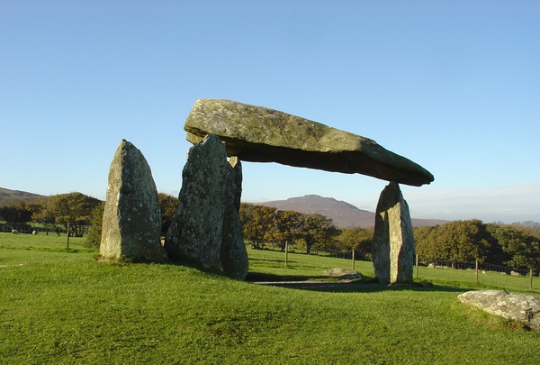 Pentre Ifan, Wales Tourist Information