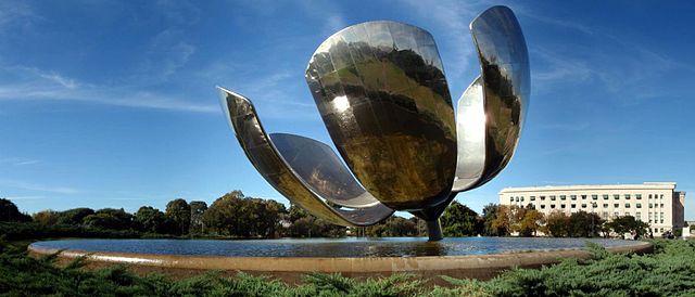 Floralis Generica, Argentina Tourist Information