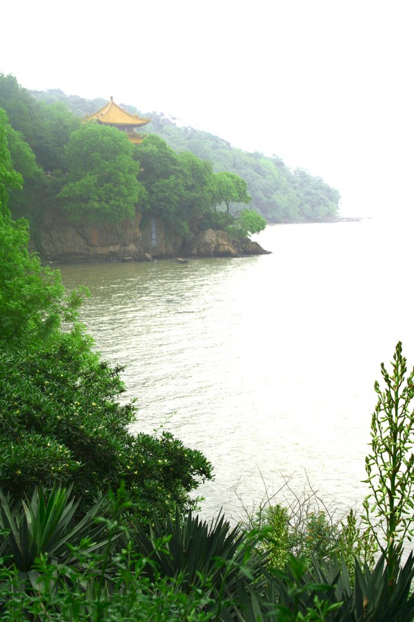 Lake Tai, Wuxi, China Tourist Information