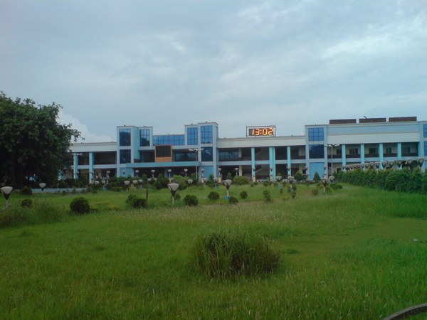 Kolkata Railway Station, Kolkata, India Tourist Information