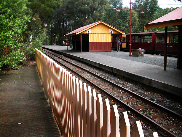 Lakeside Railway Station, Melbourne, Australia Tourist Information